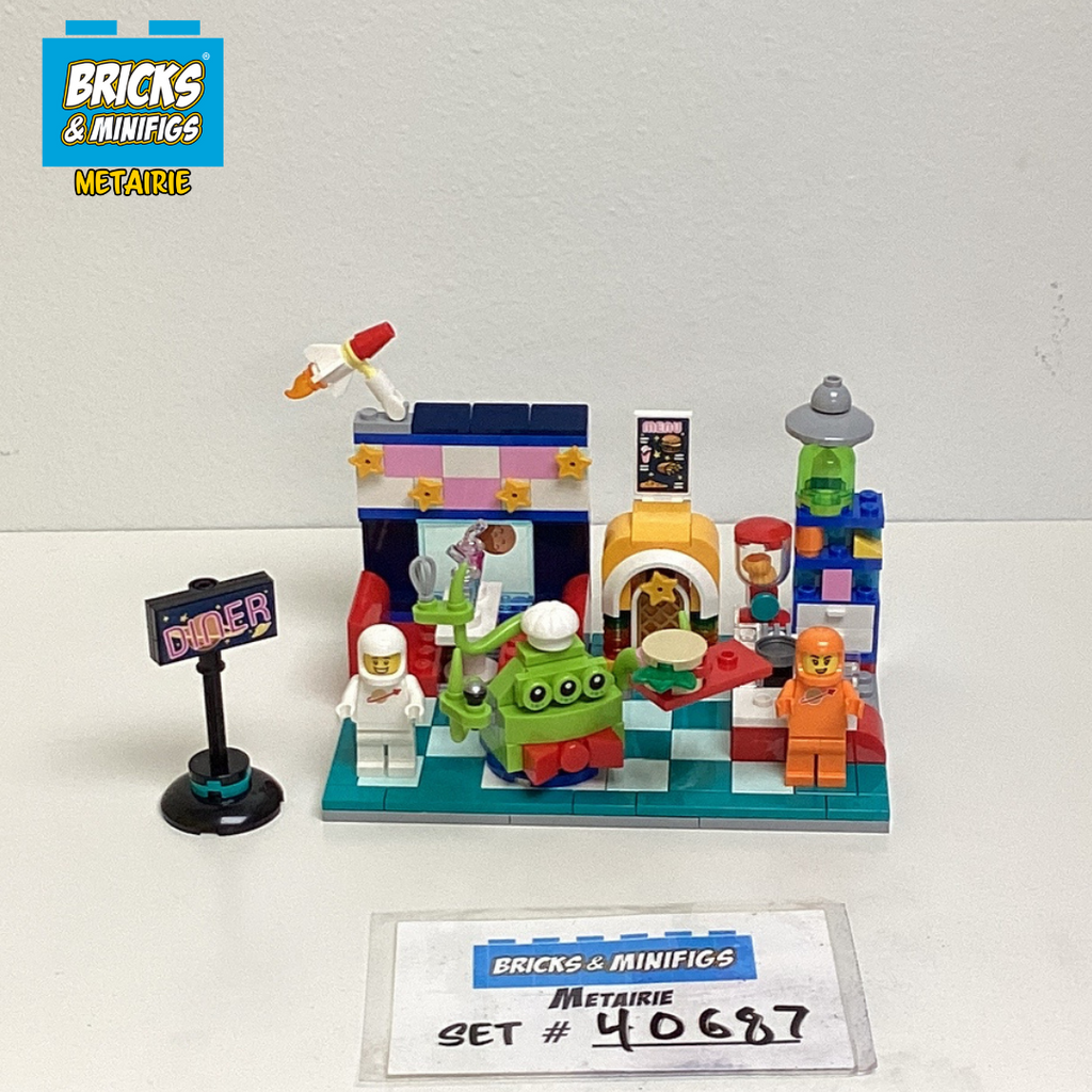 40687 Alien Space Diner (U) – Bricks & Minifigs Metairie