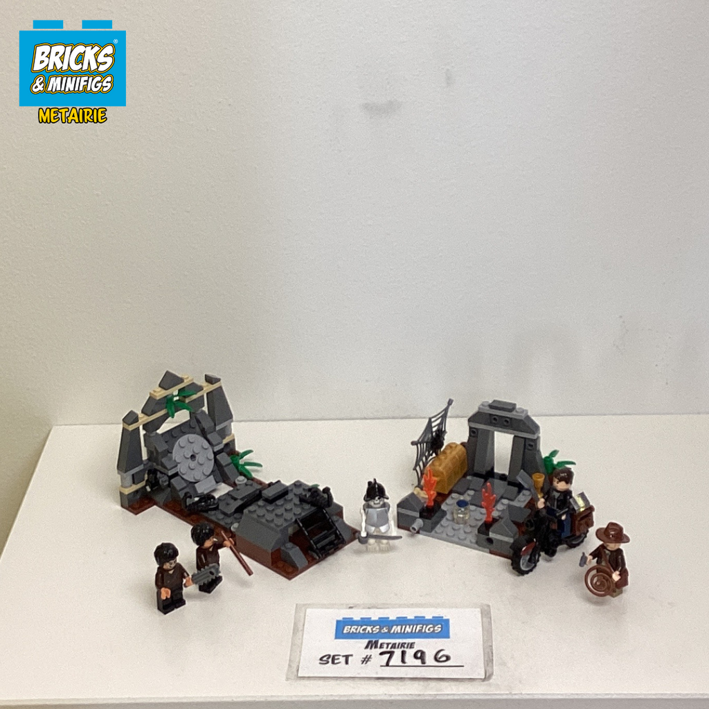 7196 Chauchilla Cemetery Battle (U) – Bricks & Minifigs Metairie